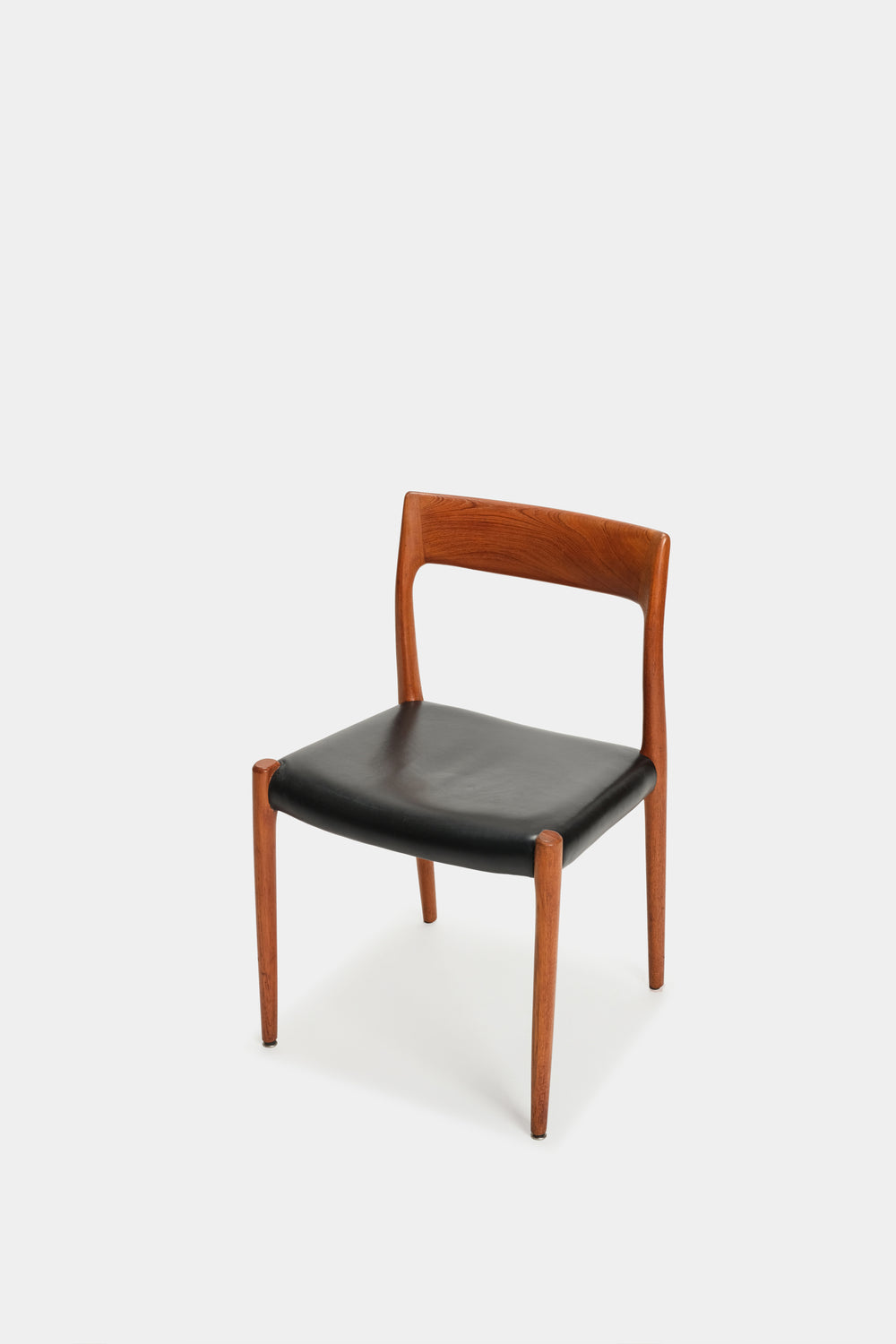 12 Nils Moeller Nr 77 Leder Teak Dänemark 60er