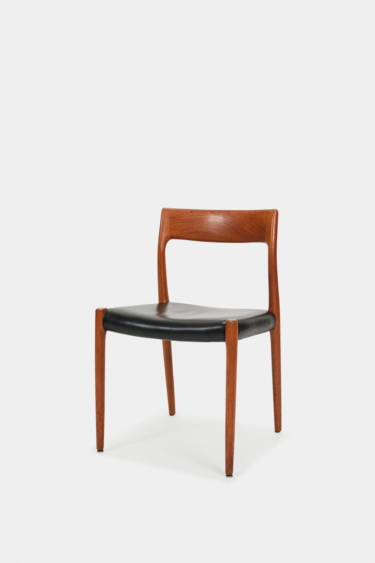 12 Nils Moeller Nr 77 Leder Teak Dänemark 60er